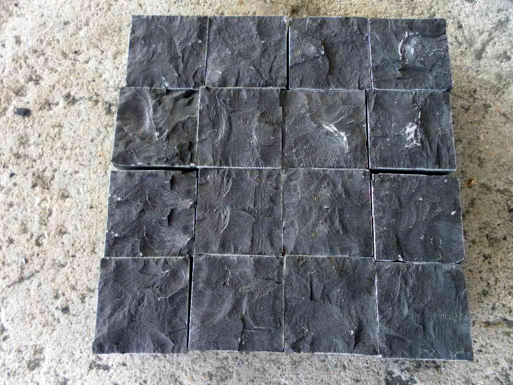 High Hardness Basalt Natural Paving Stones 3.0g / Cm3 Bulk Density