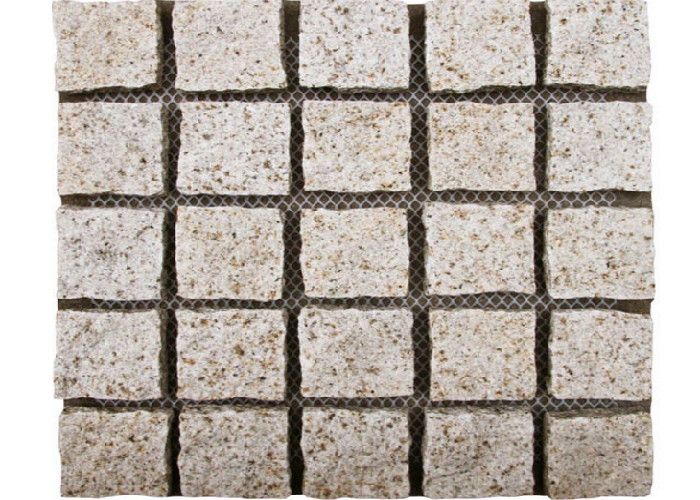 Yellow Natural Paving Stones Cube Custom Surface Finishing 104hsd Hardness